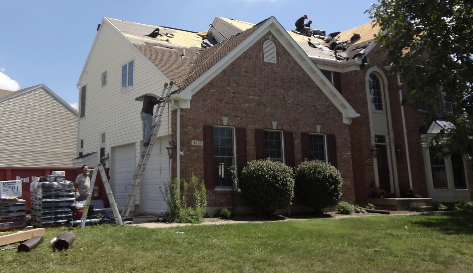 American Roof & Siding Company | Siding Repair - Roofing Contractor ...
